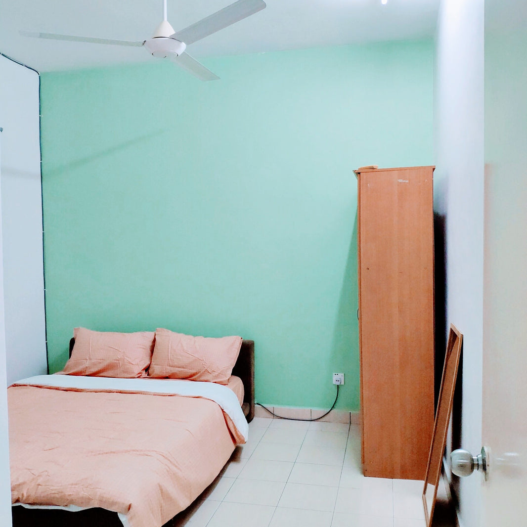 Boys only Rooms – stayz.com.my